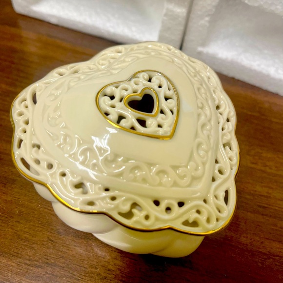 Lenox | Other | Lenox Lace Heart Box With Gold Accents | Poshmark